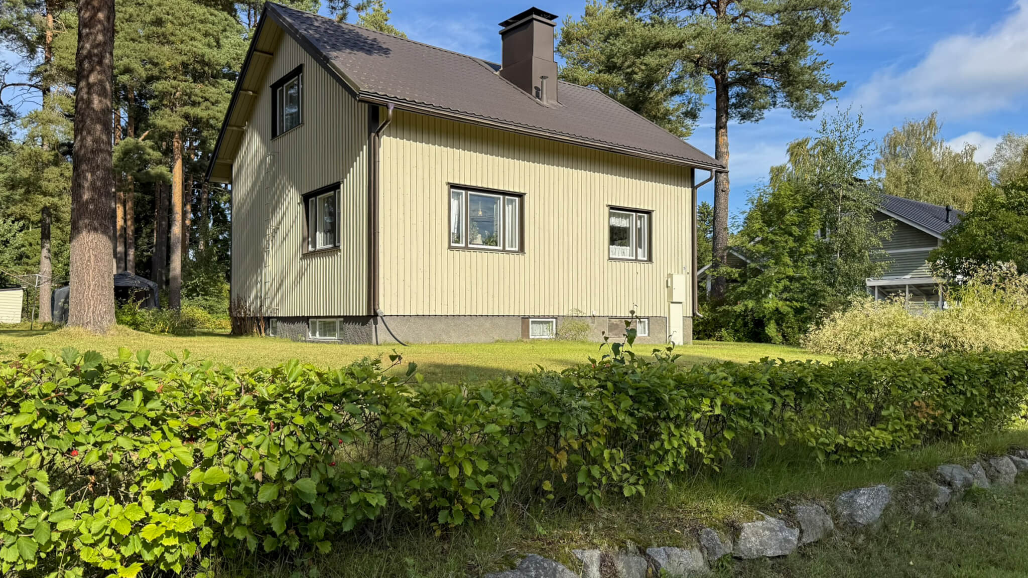 4 h+k+kph/wc+wc+kellari Pietarsaari Idmaninkatu 24 - Mäklarbyrå J. Riska